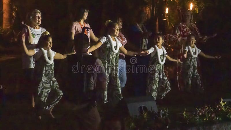 Honolulu, Hawaii, Oct 19, 2022- Shakacon - Hula Lessons Continue Even ...