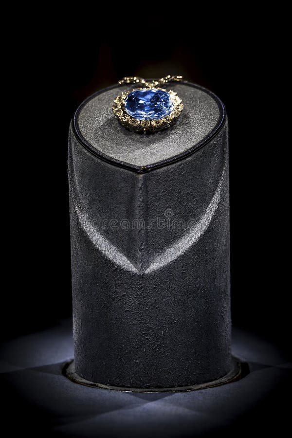 Hope Diamond Display at Smithsonian Editorial Stock Photo - Image of ...