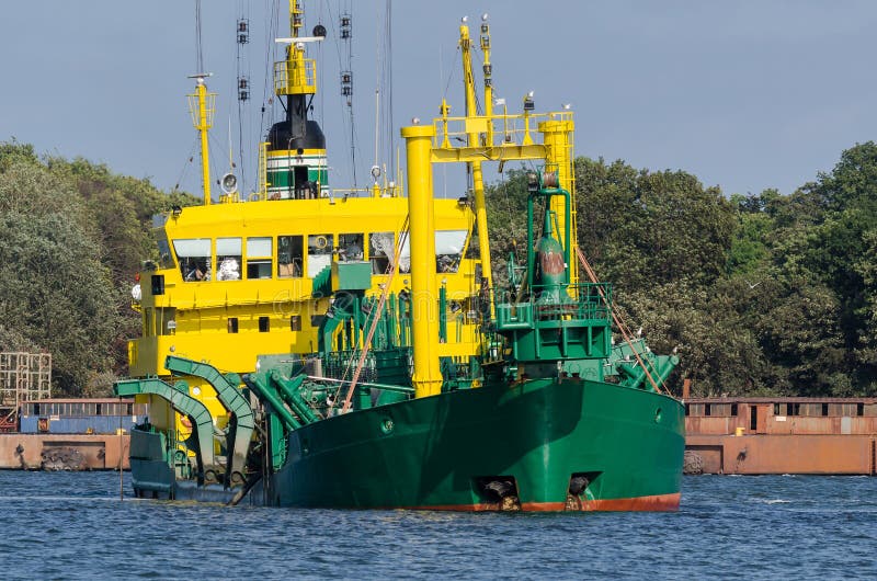 HOPPER DREDGER stock image. Image of dredger, dredge - 203723885