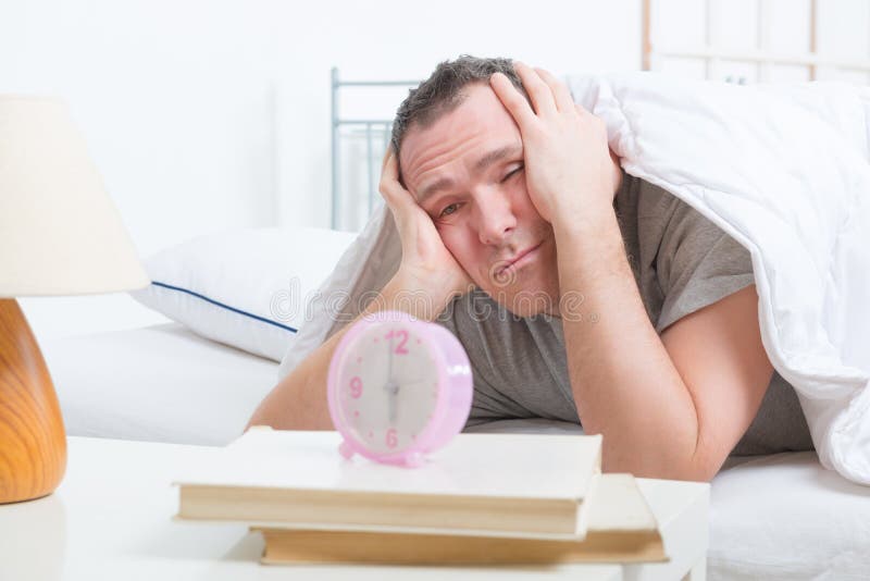 Hora de acordar foto de stock. Imagem de lifestyle, soar - 68633498