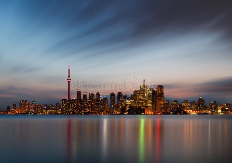 Tour De NC De Panorama De Paysage Urbain De Toronto Photo stock - Image ...