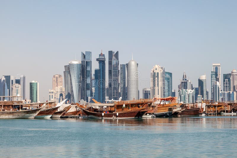 Horizon De Ville De Doha La Nuit, Qatar Photo stock - Image du ...