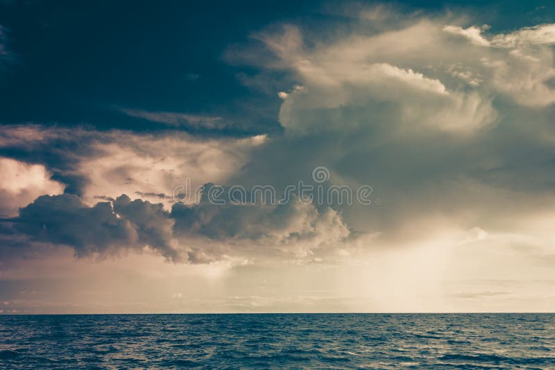Horizon Et Ciel De Mer De Paysage Marin Image stock - Image of océan ...
