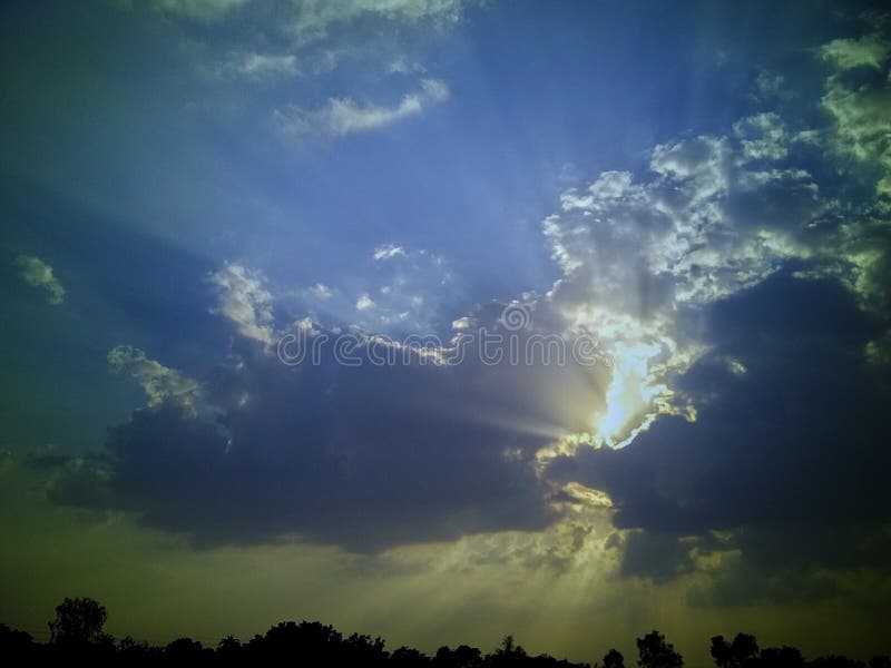 Horizontal Dramatic Cloud in the Blue Sky Natural Nature Wallpaper ...