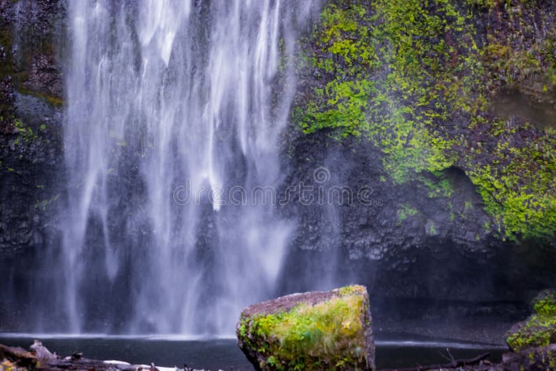 Horizontal Image of the Multnomah Falls Hitting the Ground Stock Image ...