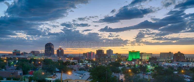 Horizonte De Albuquerque, New México Foto editorial - Imagen de méxico ...
