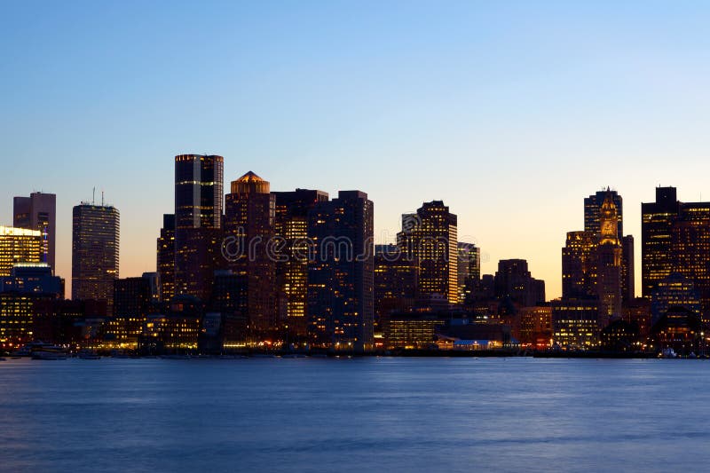 Horizonte de Boston foto de archivo. Imagen de tarde - 26282276