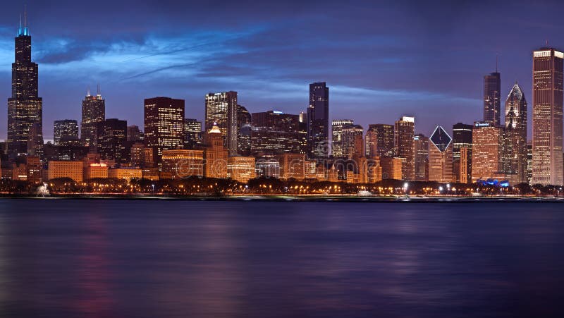 Horizonte de Chicago imagen de archivo. Imagen de orilla - 21153567