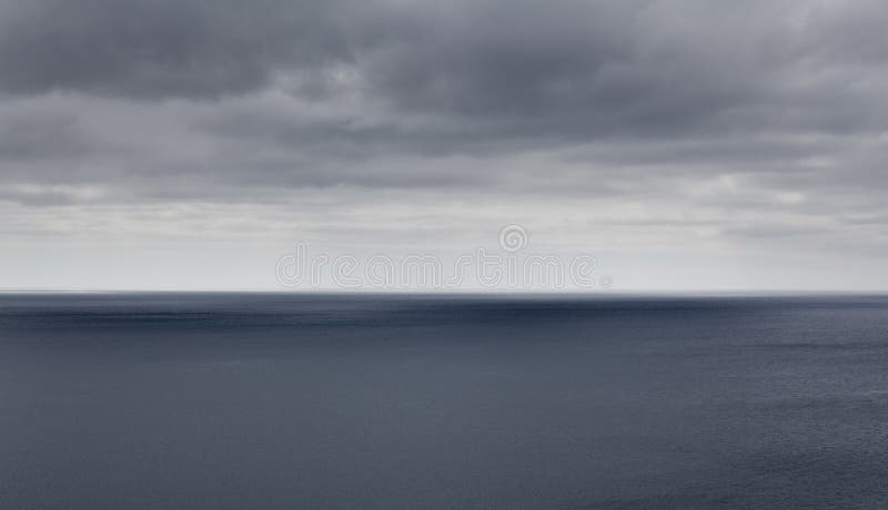 Horizonte de mar foto de archivo. Imagen de océano, horizonte - 29397298