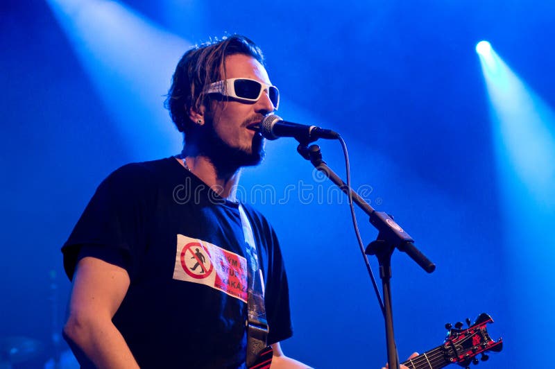 Horkyze Slize redactionele fotografie. Image of luid - 67746772