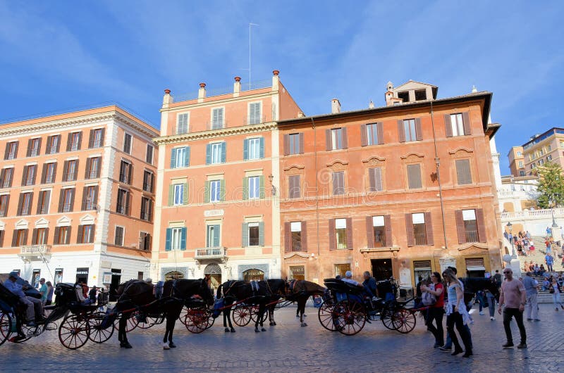 Historic square in Rome editorial image. Image of carriage - 148277545