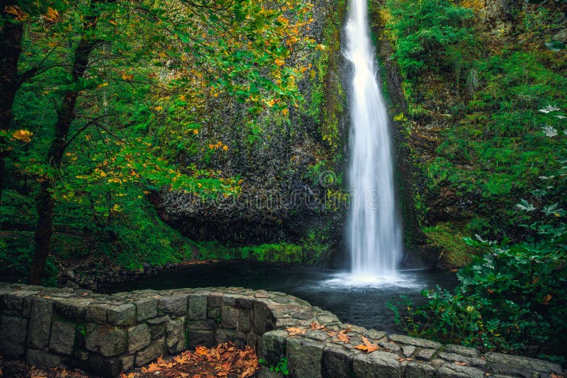 Horsetail Falls Cascade, Columbia River Gorge, Oregon Stock Image ...
