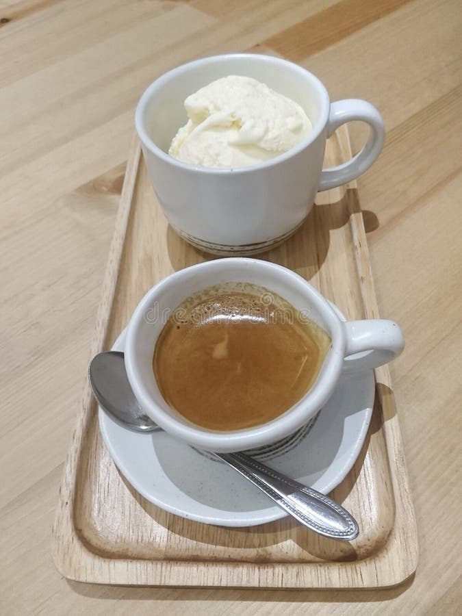 Hot coffee and ice cream stock image. Image of wood, cafe - 66673359