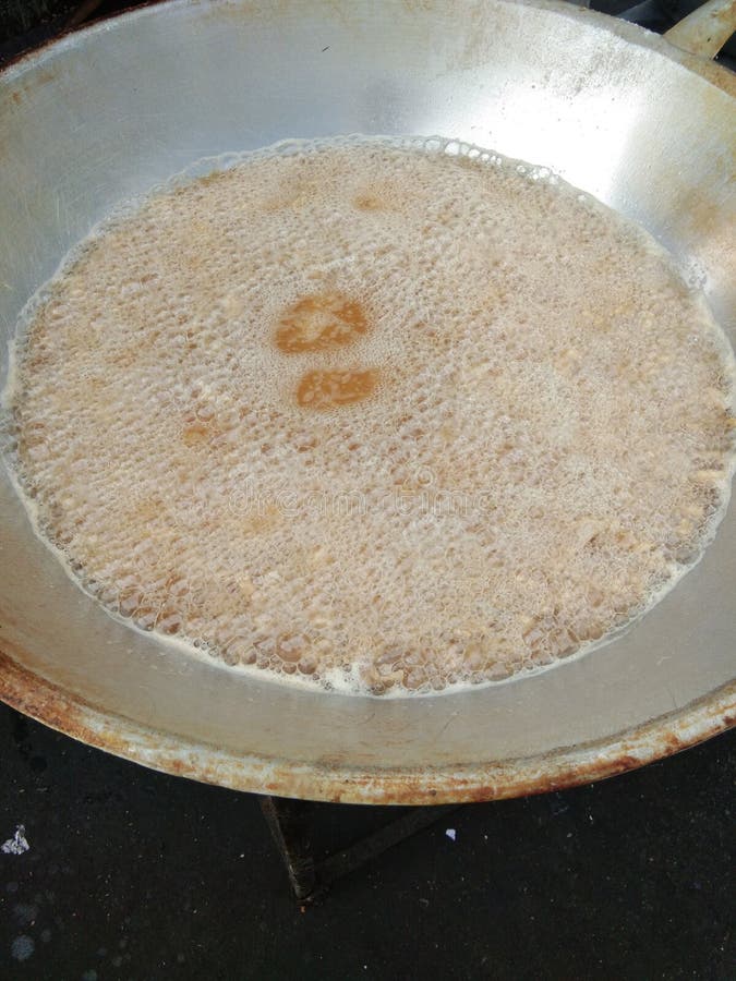 Hot Cooking Oil on a Frying Pan Stock Image - Image of chef, bottle ...