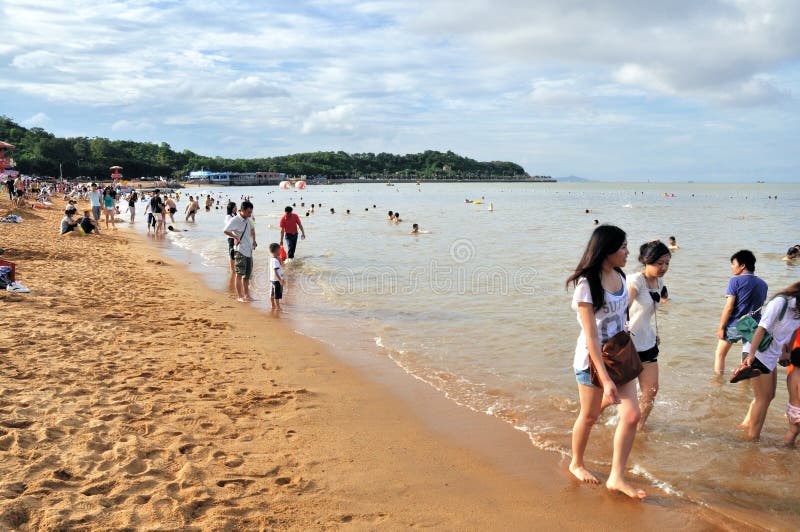 Hot summer day editorial stock image. Image of outdoors - 19870494