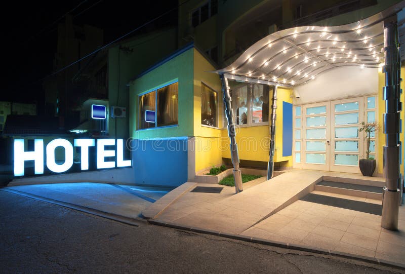 Motel entrance at night stock photo. Image of parking - 21179694
