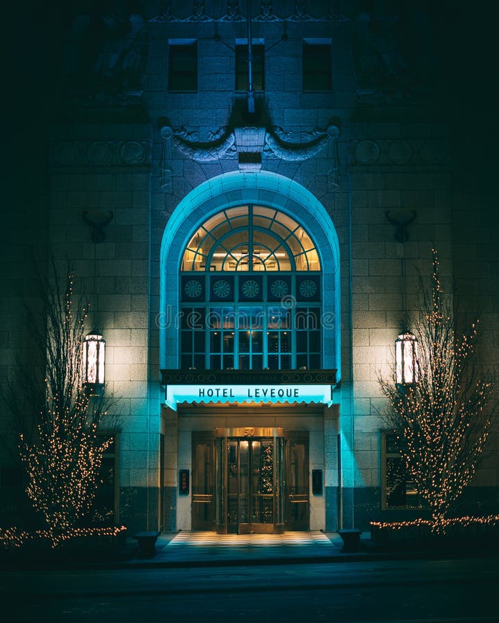 Hotel LeVeque at Night, Columbus, Ohio Editorial Stock Image - Image of ...