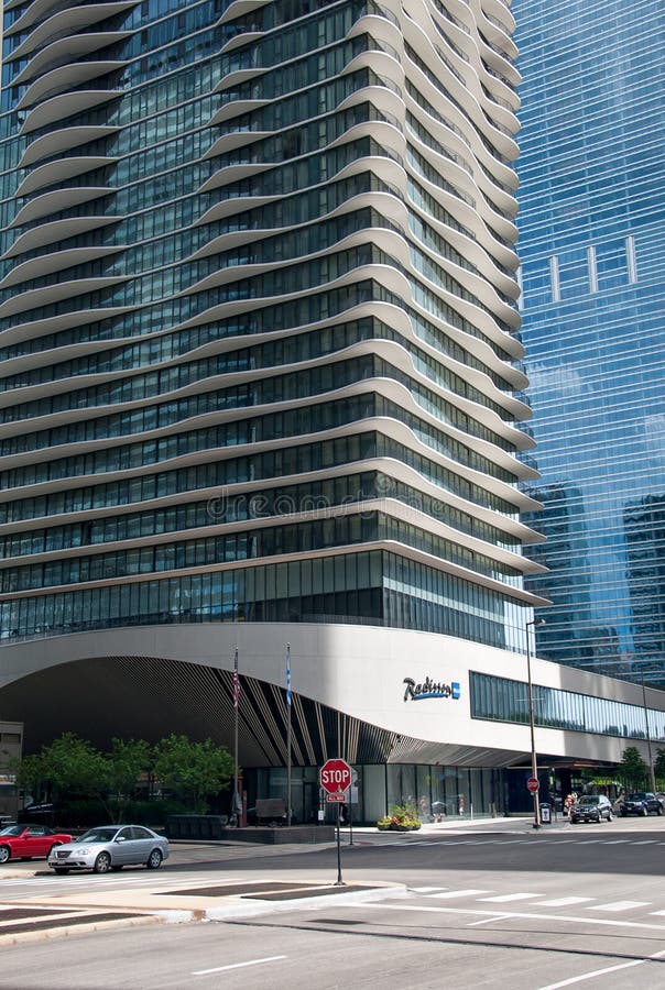 Hotel Radisson in Chicago, USA Editorial Stock Image - Image of modern ...