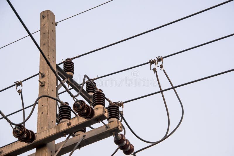 Hotline Clamp is a Device that Provides Speed for Cutting or Connecting ...