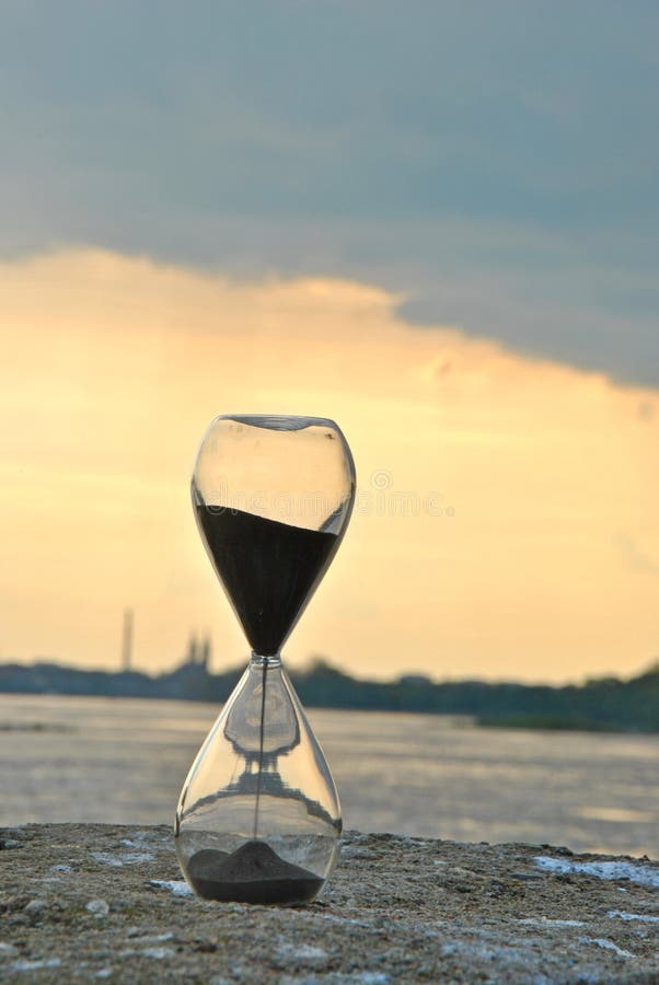 Hourglass Sunset Stock Photos - Download 333 Royalty Free Photos