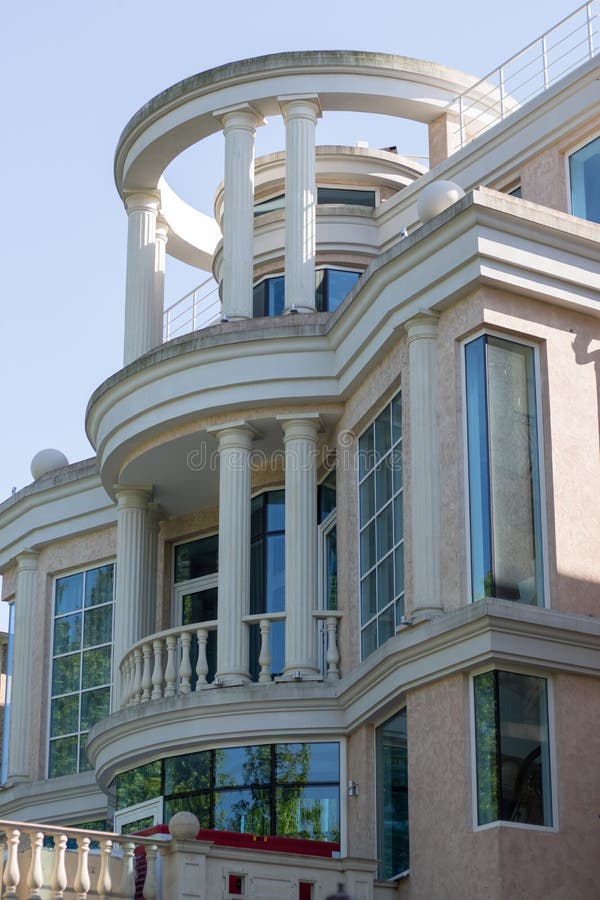 House with columns editorial stock image. Image of columns - 116218319