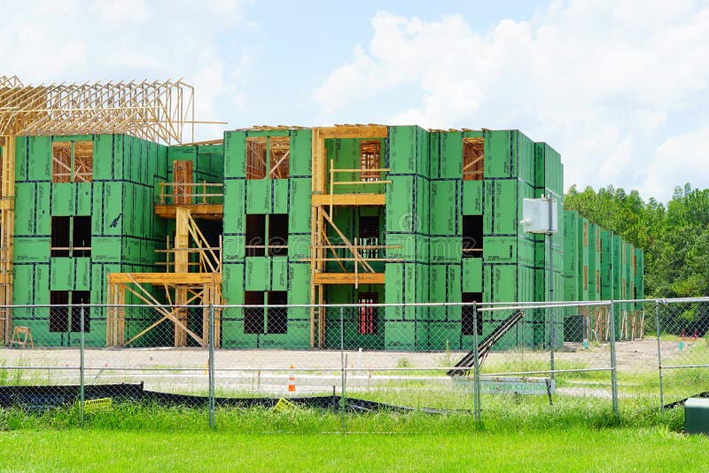 A house construction site editorial image. Image of concrete - 250282375