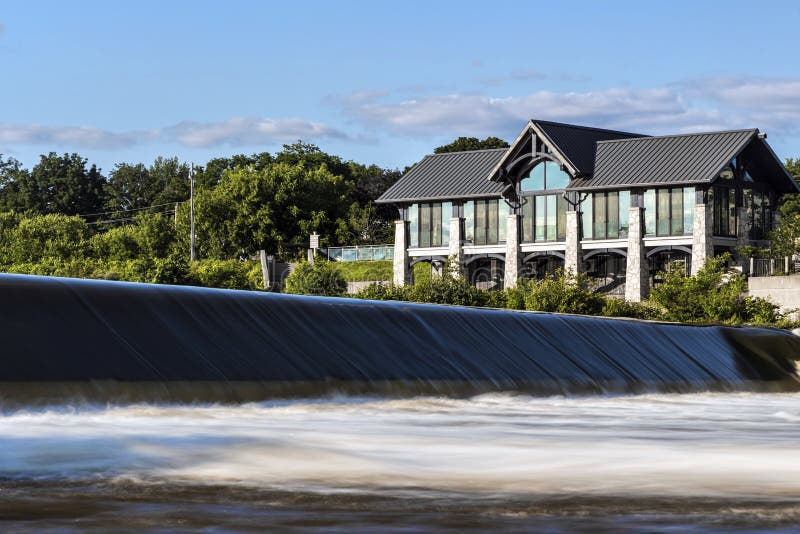 House by the Dam editorial stock photo. Image of parkhill - 60457703