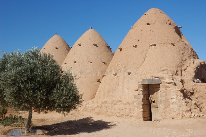 Traditional Beehive House, Syrian Desert Stock Photo - Image of nomad ...