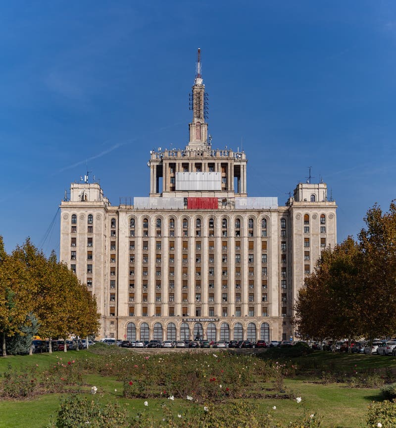 The House of the Free Press Stock Photo - Image of flowers, tower ...