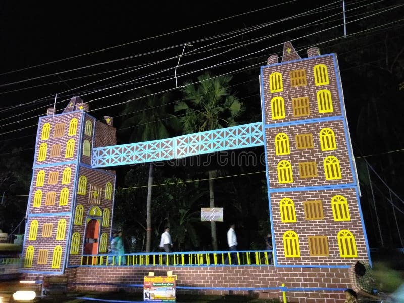 Old House and Gate in Ancient City of Dali . Editorial Stock Image ...