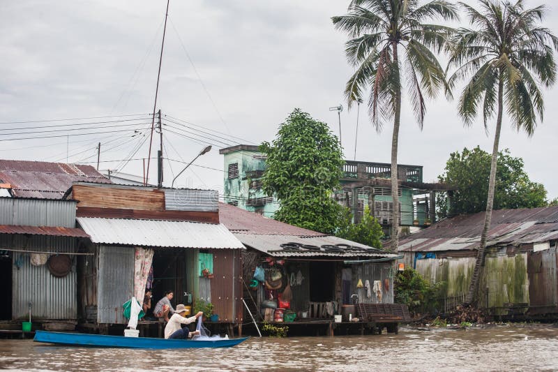 House beside the river editorial image. Image of view - 168102240