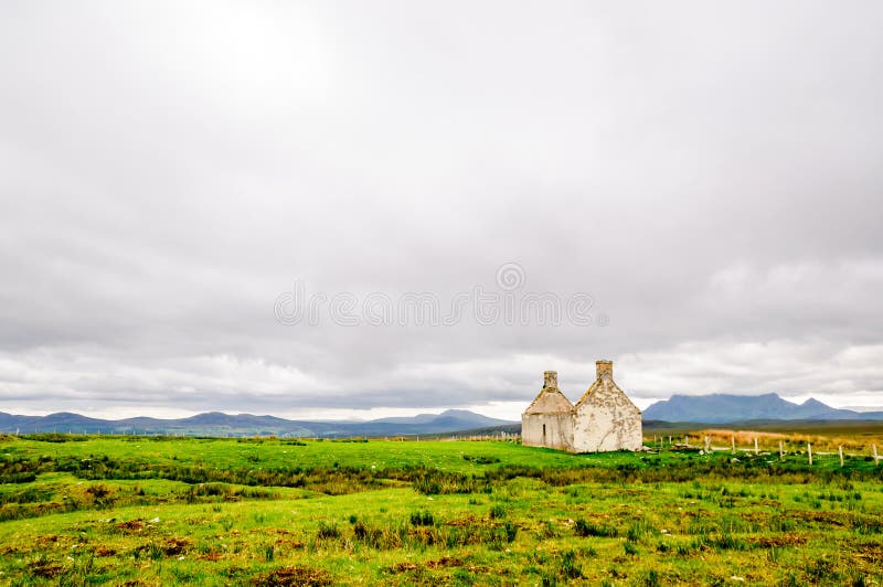 Remote Scotland Cottage stock image. Image of grass, bright - 21979627