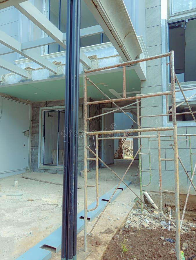 House Under Construction with Scaffolding Stock Photo - Image of industry, concrete: 393540654
