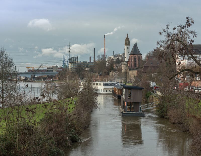 Houseboat at the Confluence of the Nidda and Main River Stock Photo ...