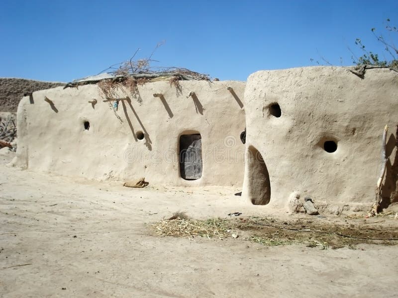 Traditional Beehive House, Syrian Desert Stock Photo - Image of nomad ...