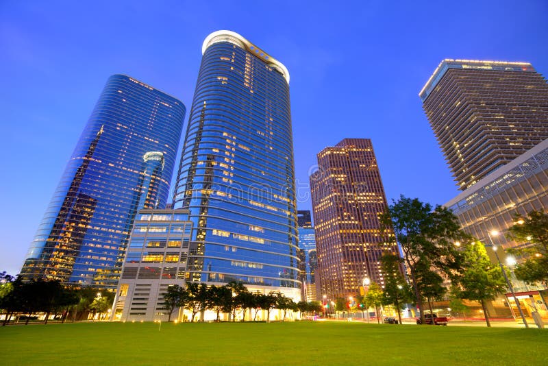 Houston Downtown-horizonzonsondergang in Texas De V.S. Stock Foto ...