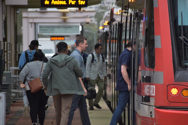Houston Commuters Rush To Board a Metro Train, Houston TX Editorial ...