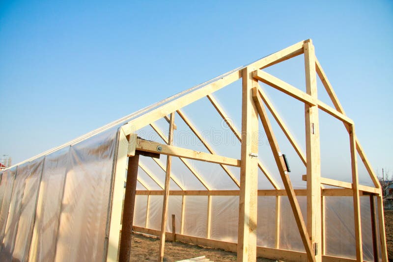 Houten broeikas stock afbeelding. Image of nieuw, leeg - 13166765