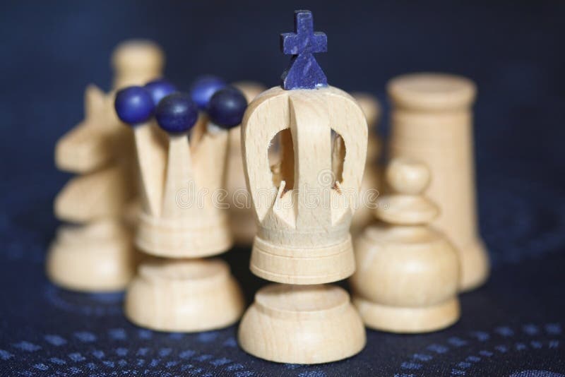 Houten schaakstukken stock afbeelding. Image of stuk, licht - 6398439