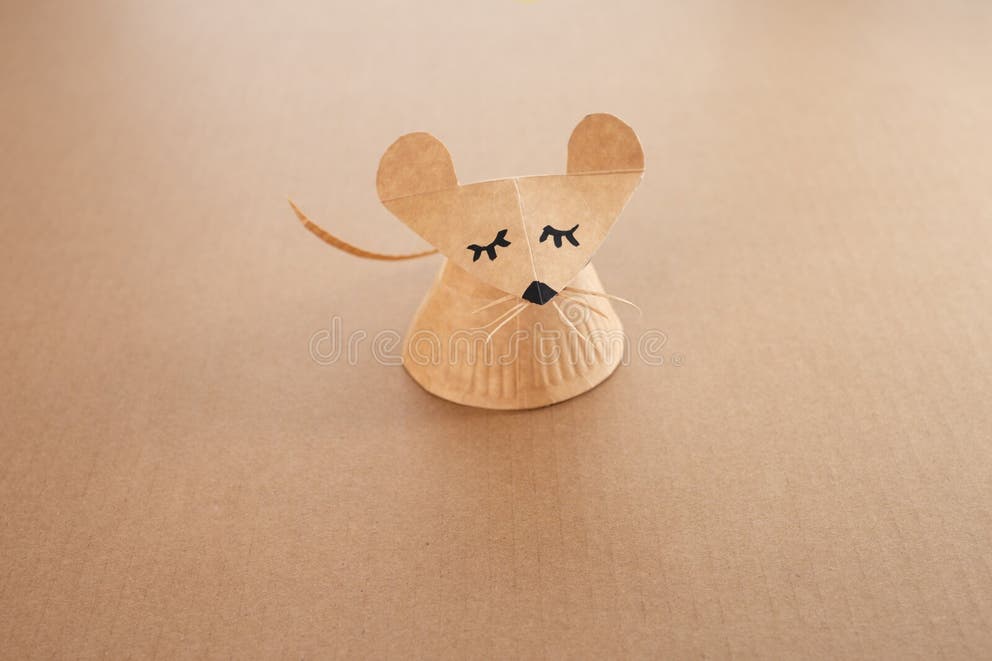 How To Make a Paper Plate Mouse Craft Stock Image - Image of mouse ...