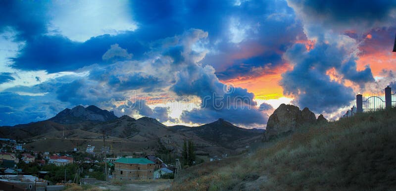 How Unique and Beautiful Sunset Stock Image - Image of cumulus, beauty ...