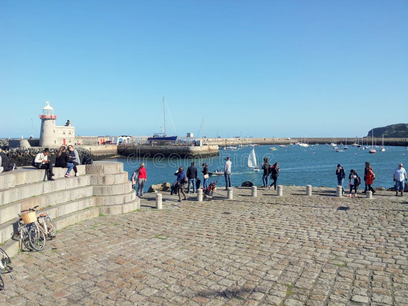 Howth harbor editorial stock image. Image of holiday - 60466819