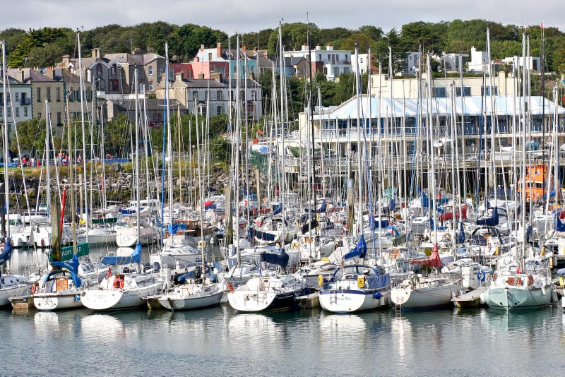 Howth Harbour, Dublin, Ireland Editorial Image - Image of ireland ...