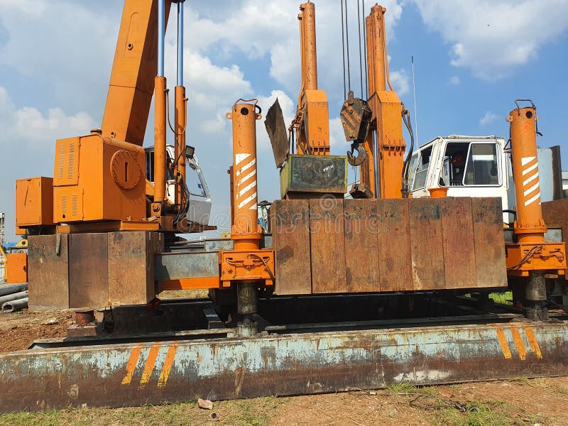 HSPD Machine stock photo. Image of machine, piling, construction ...