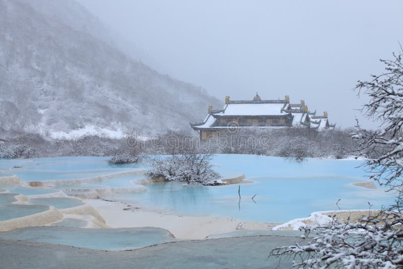 Huang long stock image. Image of sichuan, huanglong, house - 24545467