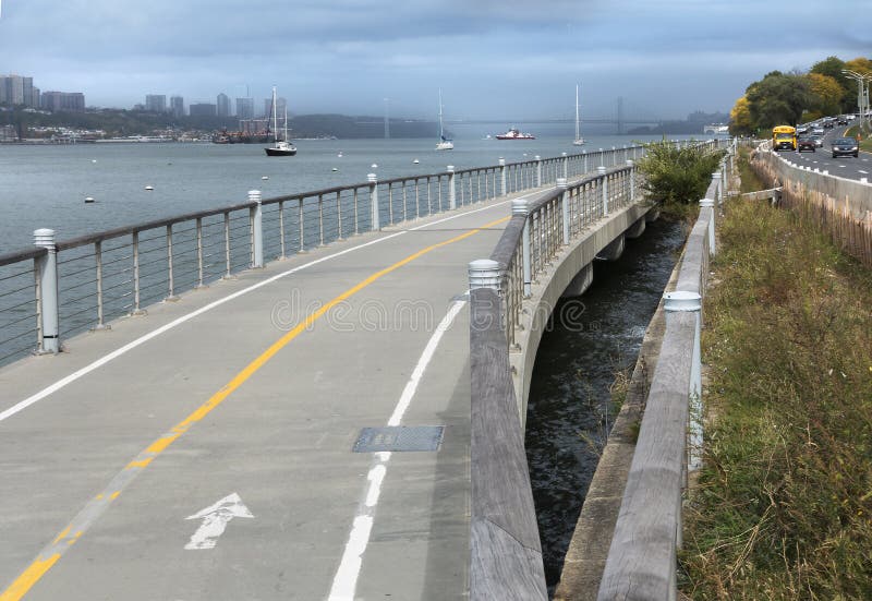 Hudson River Walkway stock image. Image of recreation - 45734571