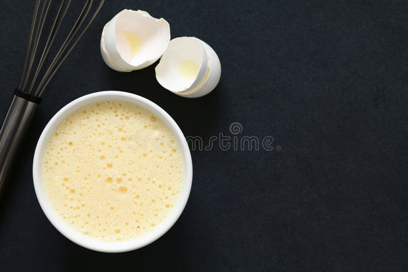 Huevo batido imagen de archivo. Imagen de travieso, vertical - 85643953