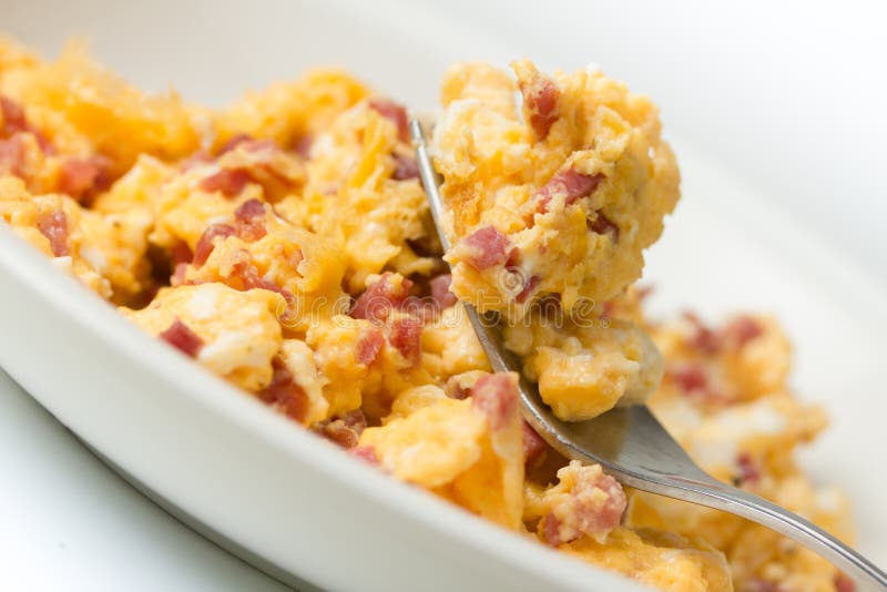 Huevos Revueltos Con Tocino Foto de archivo - Imagen de jugo ...