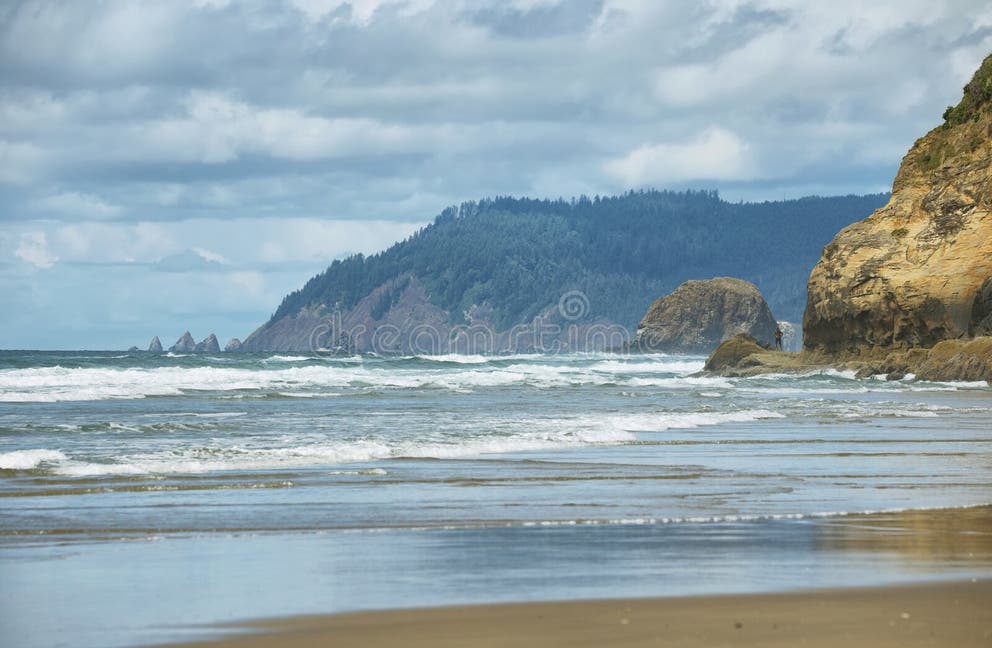 Hug point in Oregon stock photo. Image of haystack, pacific - 83964834
