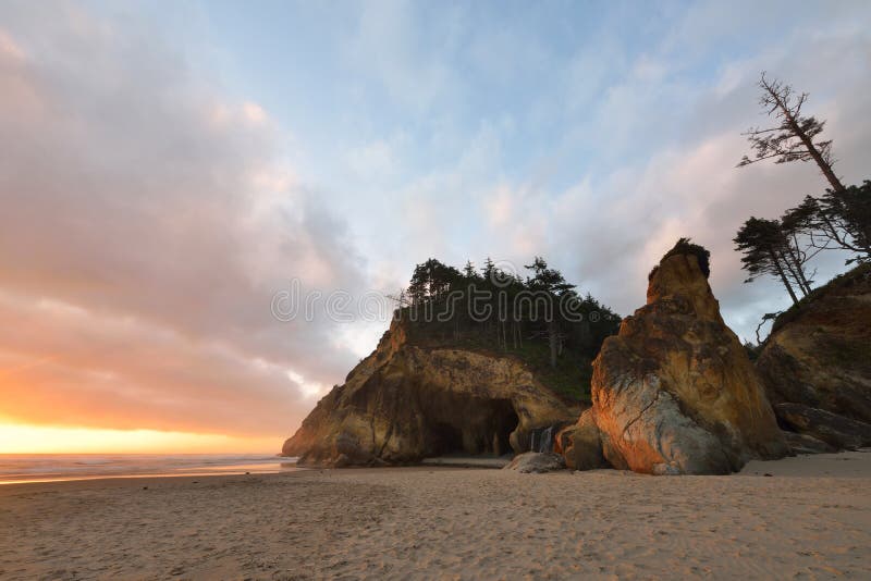Hug Point State Park Sunset Northern Oregon Stock Photos - Free ...